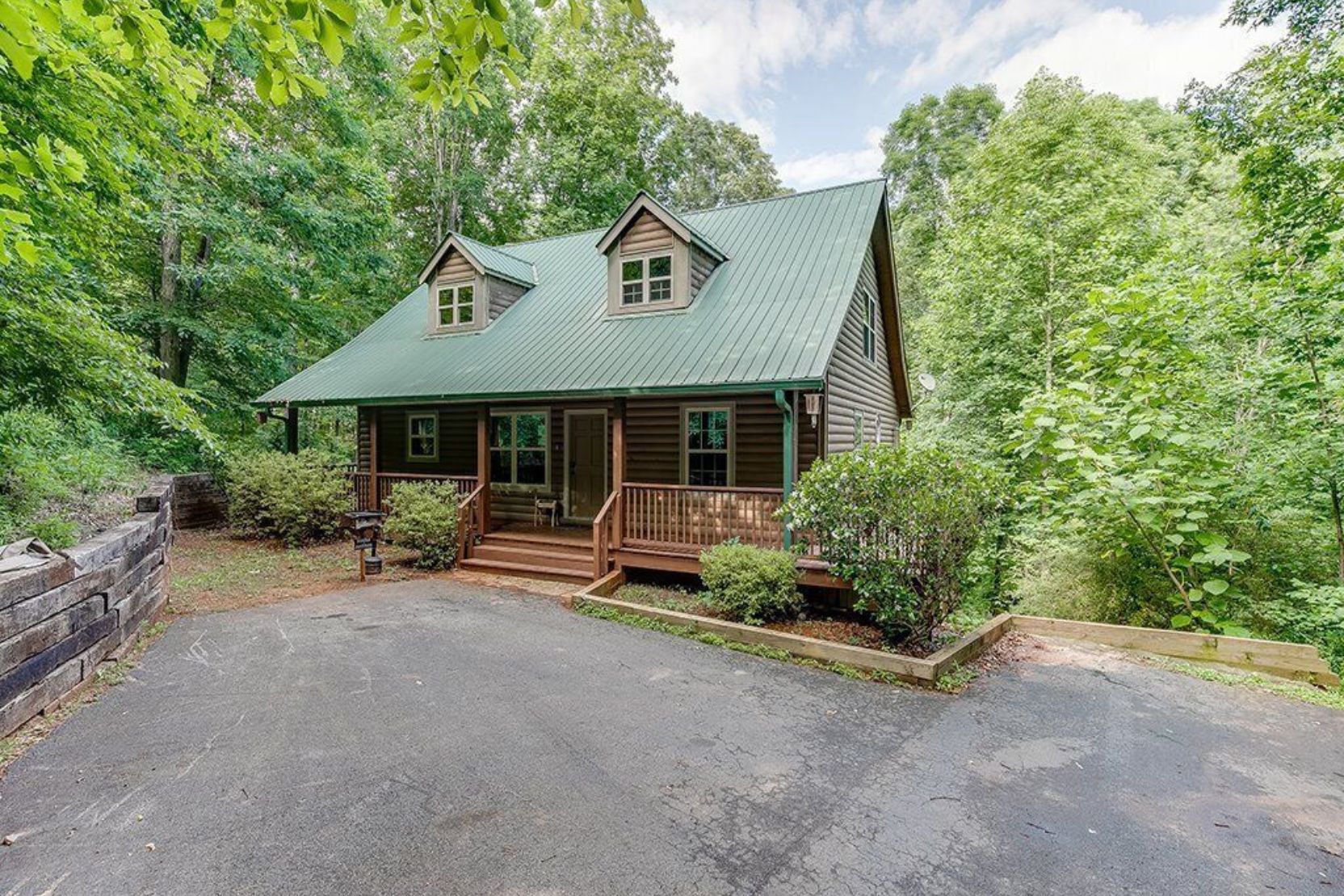 5 Reasons A Cabin Near Helen Wins The Prize - Helen GA Cabin Rentals ...
