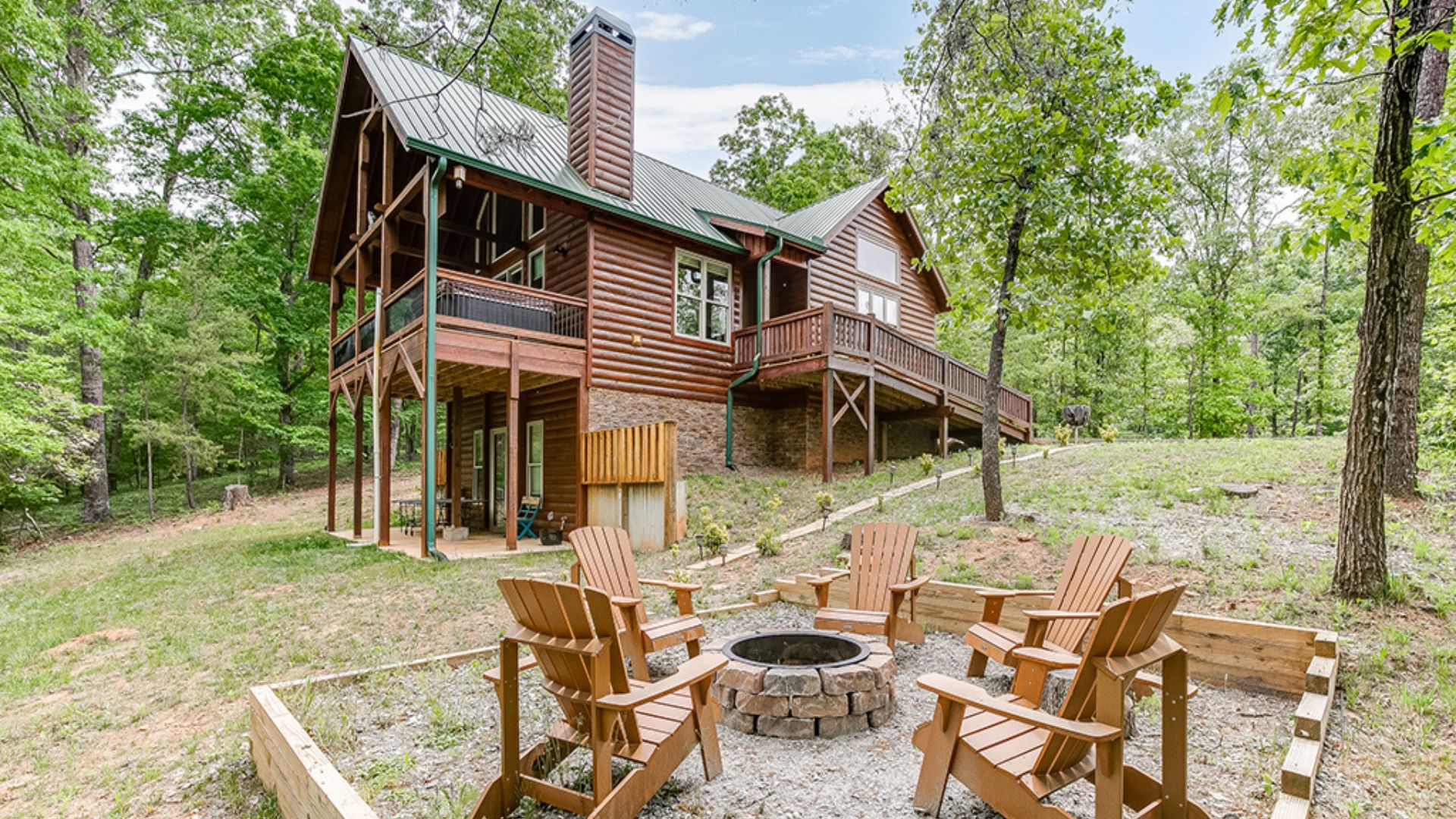 Cabin History: The Five Biggest Cabins In The World (Past & Present ...